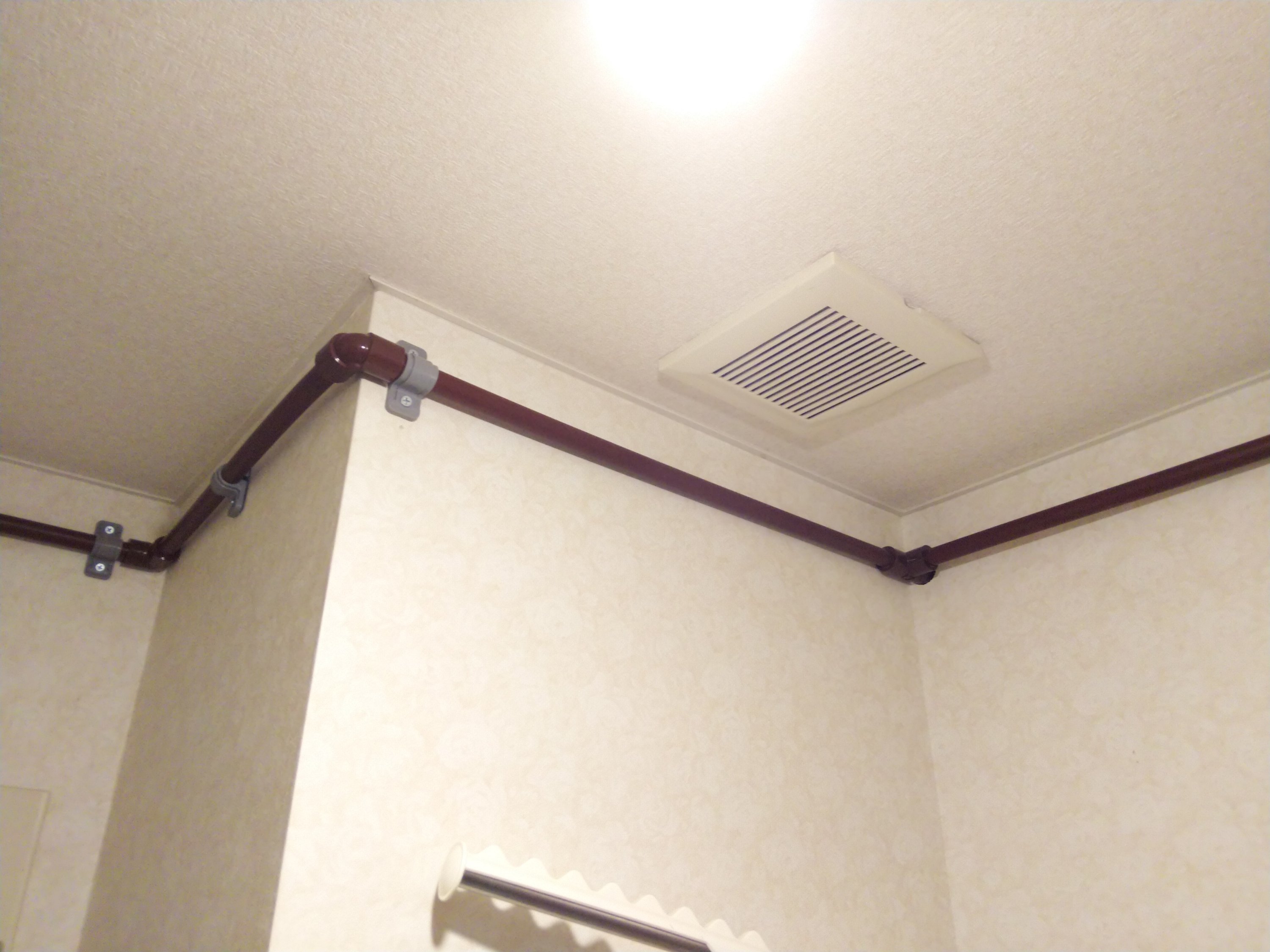 マンション水漏れ給湯配管工事 アクア・アテンド さいたま市・水漏れ トイレつまり修理 漏水調査 給湯器 